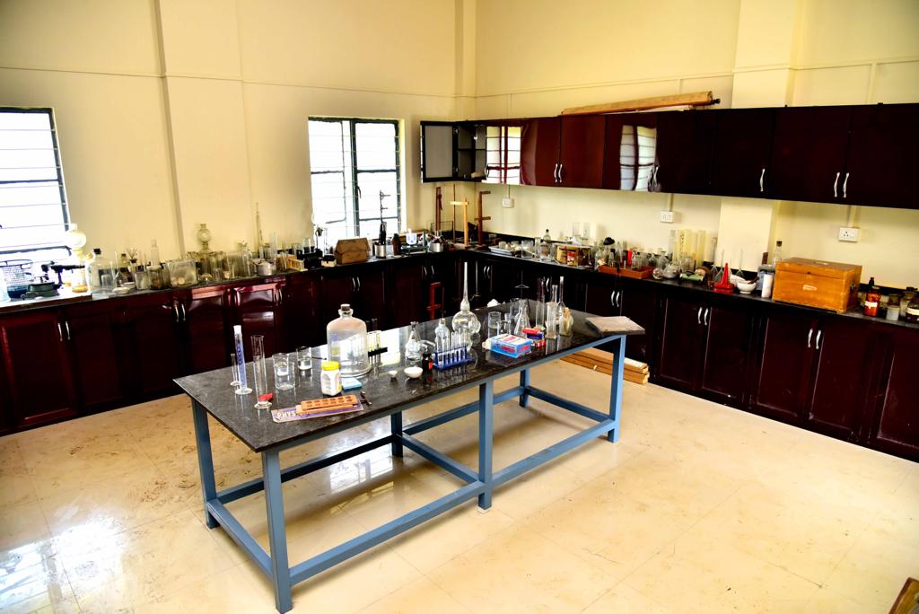 Laboratory Resources | Farook Training College
